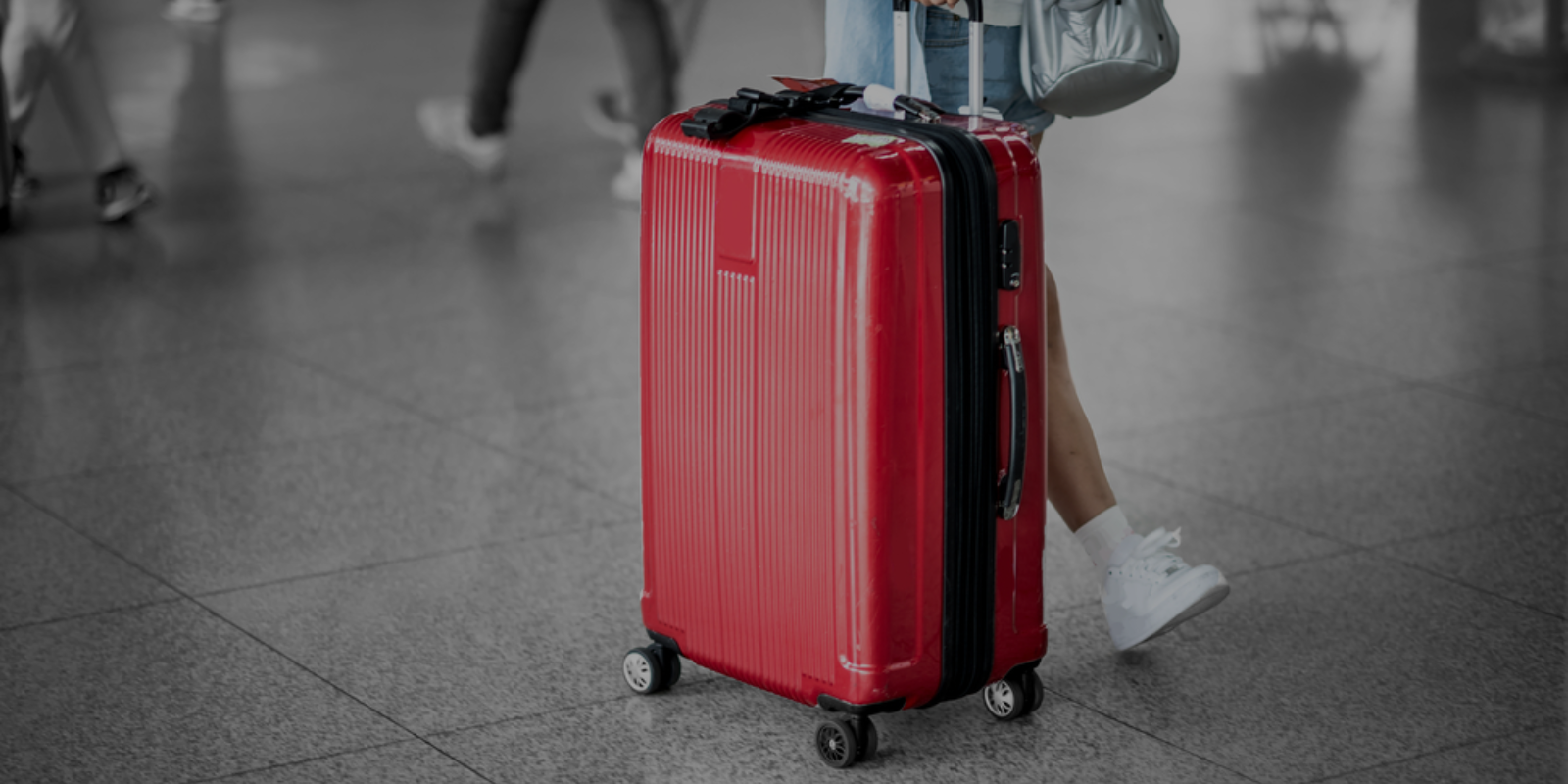 The Ultimate Guide to Choosing the Perfect Suitcase for Your Travel St